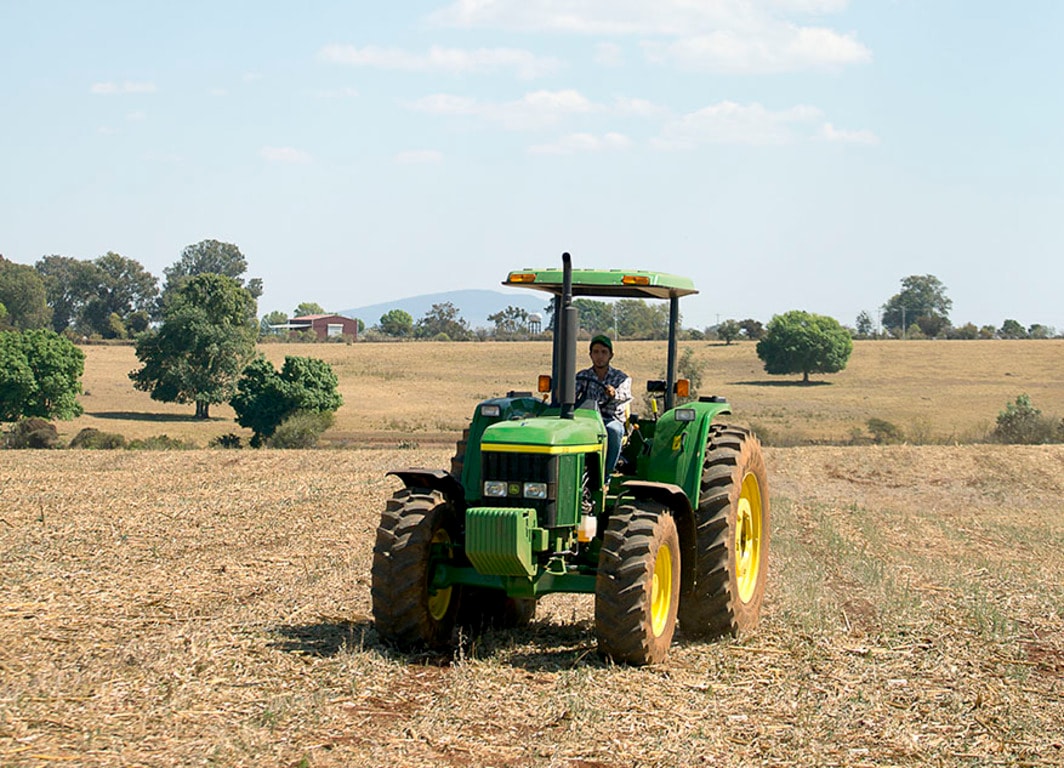 Equipos y Tractores del Bajío | Tractor 6403 | Tractor | John Deere MX ...